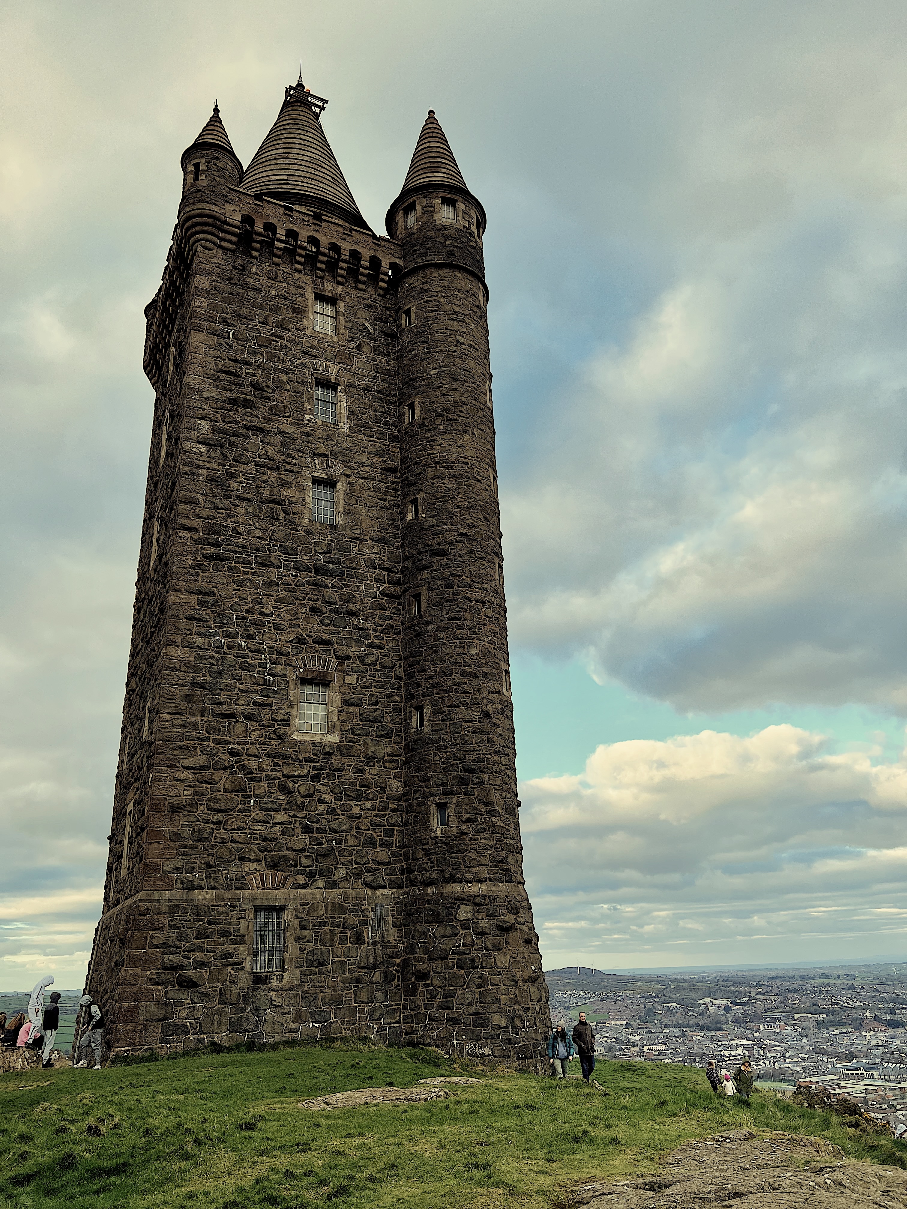 Scrabo Tower & Scrabo Country Park – WrookieSchU